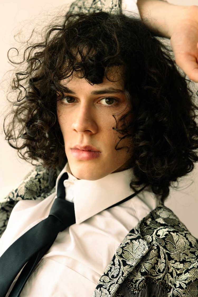 Shi Menegat: conheça a Renée jovem de “Elas por Elas” - CHNews