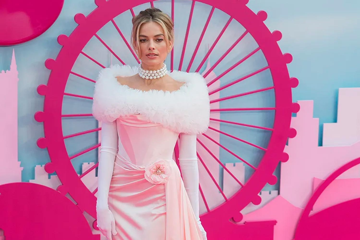 Margot Robbie lidera a lista de moda do Google em 2023 - CHNews