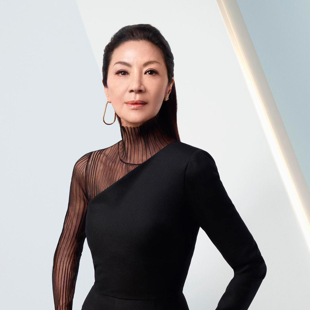 Michelle Yeoh é o novo rosto da Helena Rubinstein - CHNews