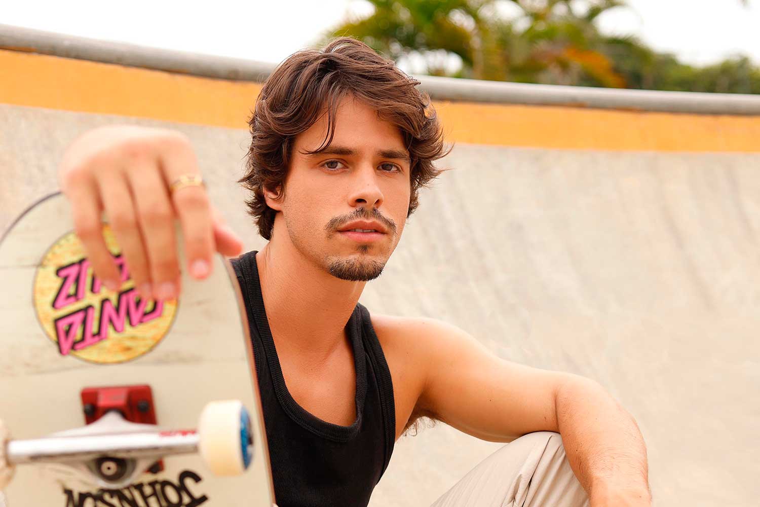 Caio Vegatti encarna o vilão Max em “Família É Tudo” - CHNews