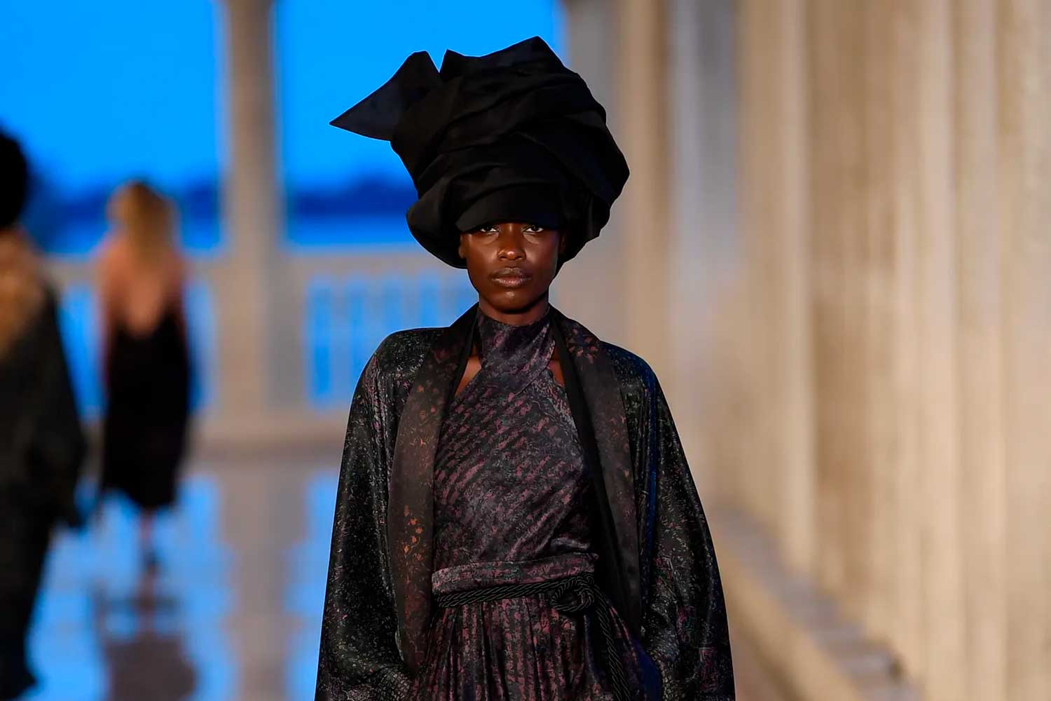 Viagens de Marco Polo inspiram resort 2025 da Max Mara - CHNews