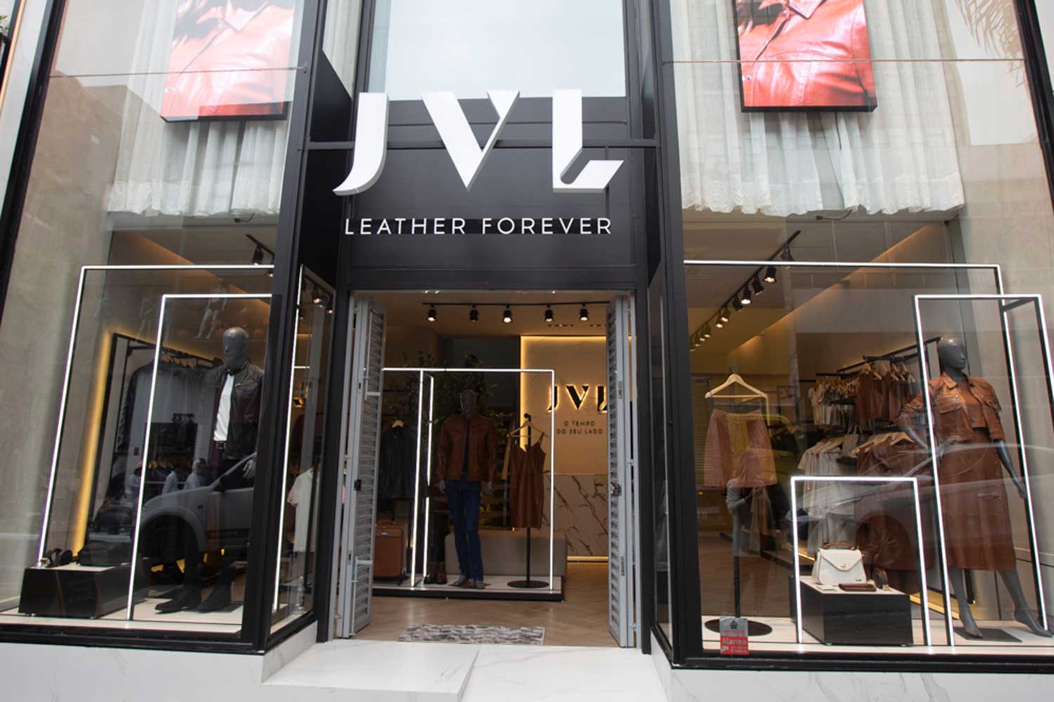 JVL inaugura primeira loja em São Paulo - CHNews