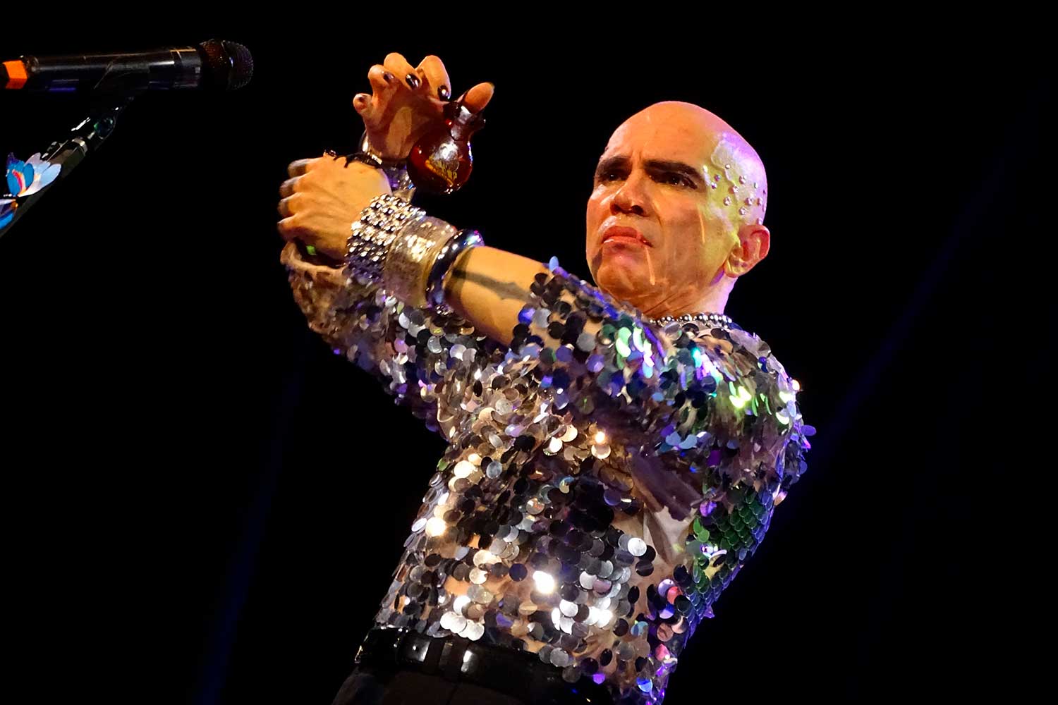 Edson Cordeiro traz tributo a Carmen Miranda aos palcos brasileiros ...